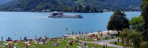 Touristische Pläne und Karten der Stadt Annecy und ihrer Umgebung.